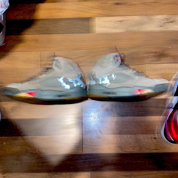 Jordan | Shoes | Wore A Little Bit But Can Be Cleaned There Is Some ...